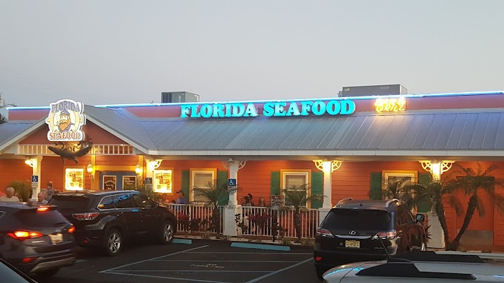 Florida's Seafood Bar & Grill - Beachside Vacation Rentals