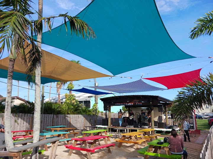 Johnathan's Pub - Beachside Vacation Rentals