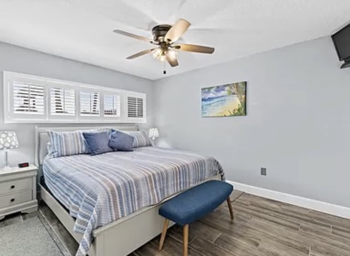 2 Bedroom Ground Floor Condo At The Diplomat - Beachside Vacation Rentals